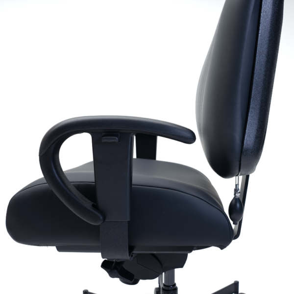 3150HR Chair with Headrest | Concept Seating